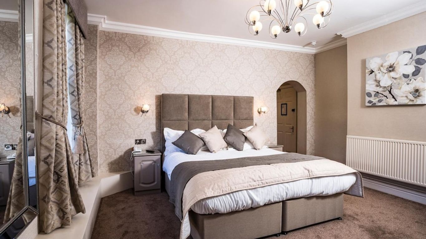 Borough Arms Hotel, Newcastle-under-Lyme | HotelsCombined