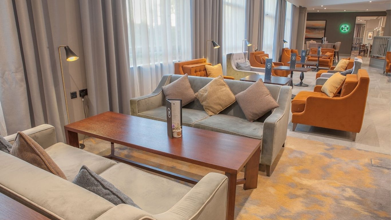 DoubleTree by Hilton Swindon, Swindon | HotelsCombined