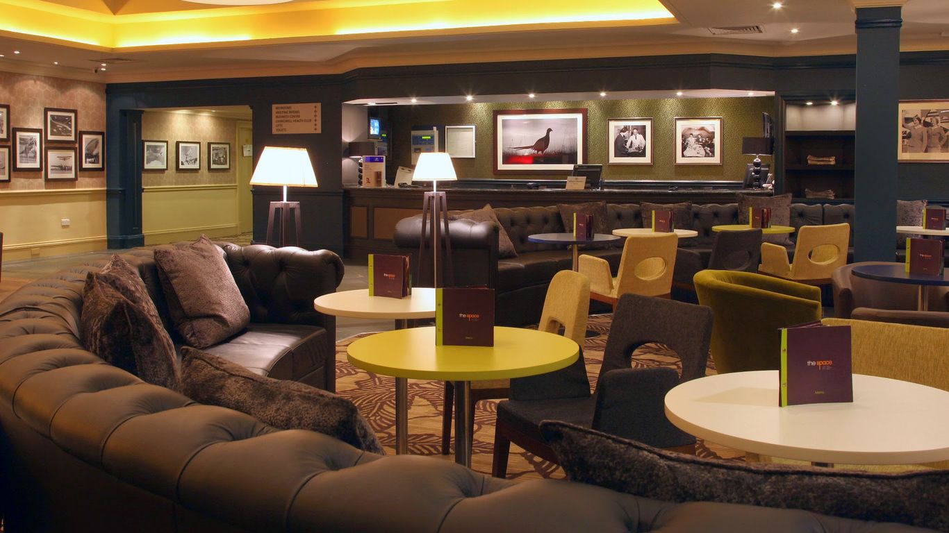 DoubleTree by Hilton Edinburgh Airport, Edinburgh | HotelsCombined